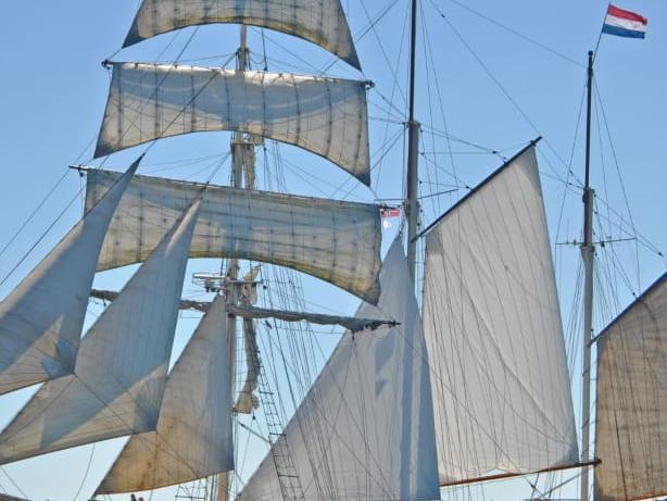 Zeilboten en klassieke zeilschepen huren | Atlasail